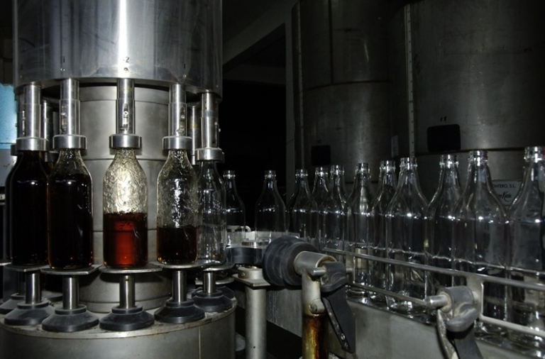 Ron: historia y elaboración | Con Alcohol